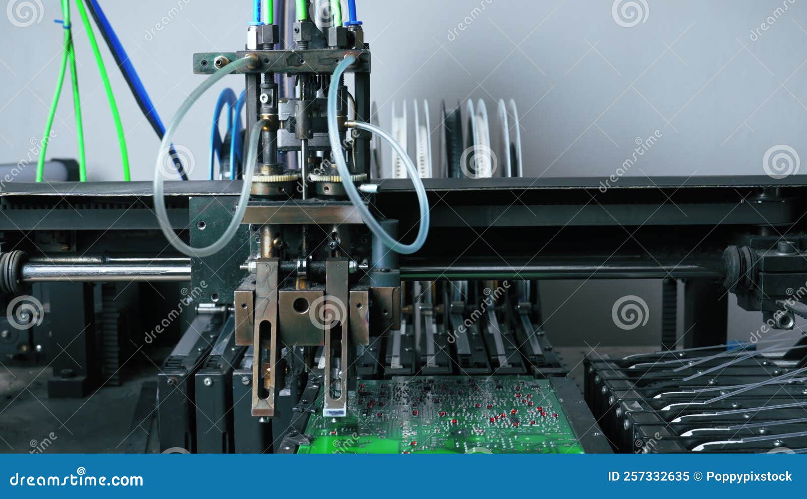 SMT Surface-mount Technology Process of Mounting Electrical Components ...