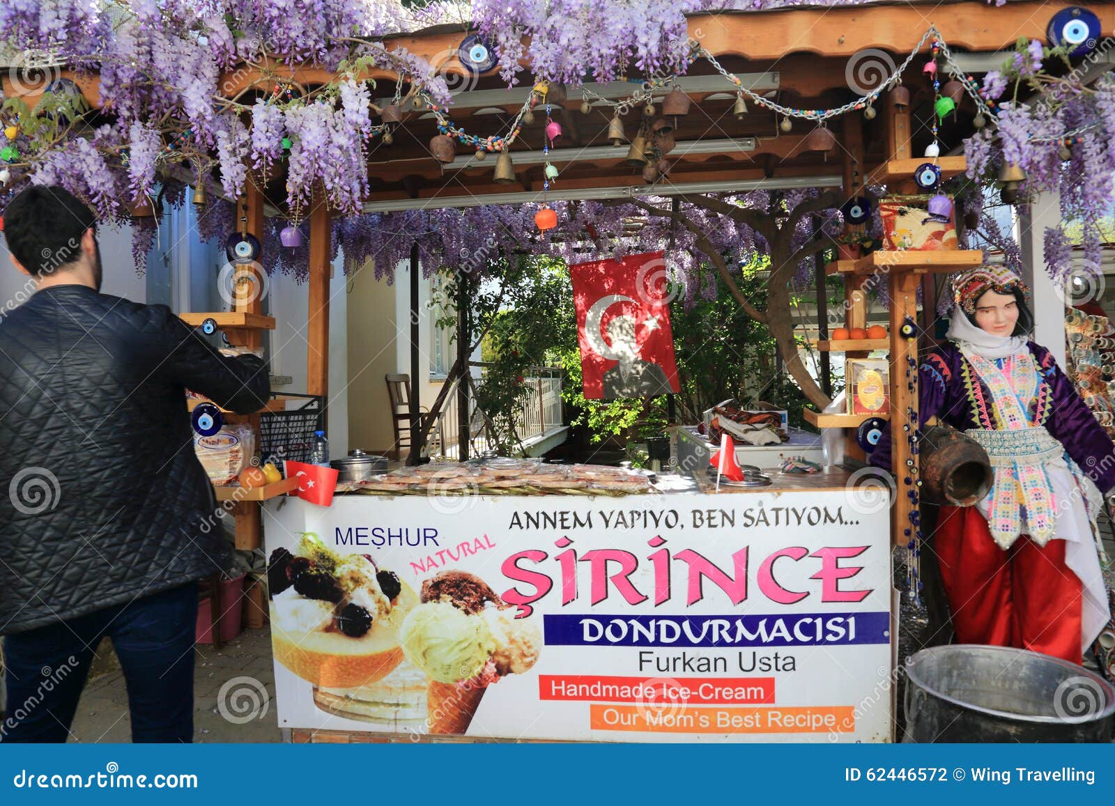 Snack stand in Turkey editorial photography. Image of roasted - 62446572