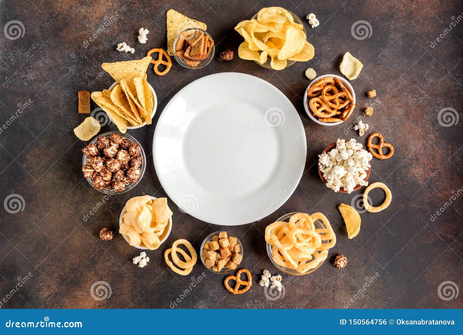 Snacks unhealthy 库存照片. 图片 包括有 旧货, 食物, 烤干酪辣味玉米片, 收集, 饮食 - 150564756