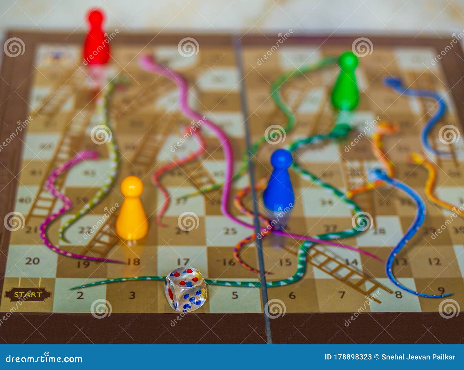 Snakes and Ladders game editorial stock photo. Image of design - 178898323