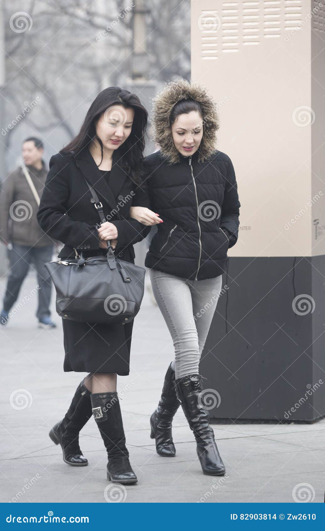 Snap portrait of girls editorial stock image. Image of elegance - 82903814