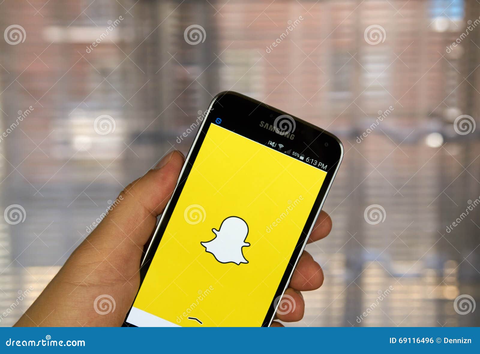 Snapchat Application on Android Smartphone Editorial Photo - Image of ...