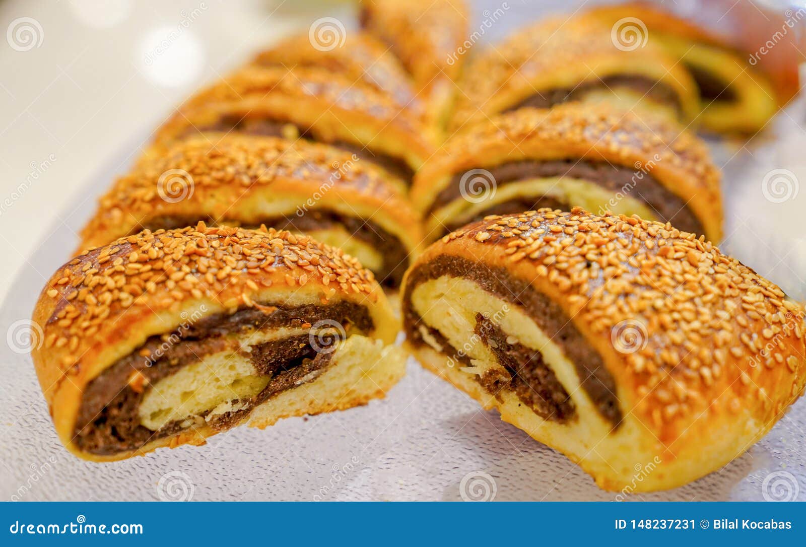 Sneed Veel Turks Croissant Van Aycoregi Met Chocoladecacao Stock ...