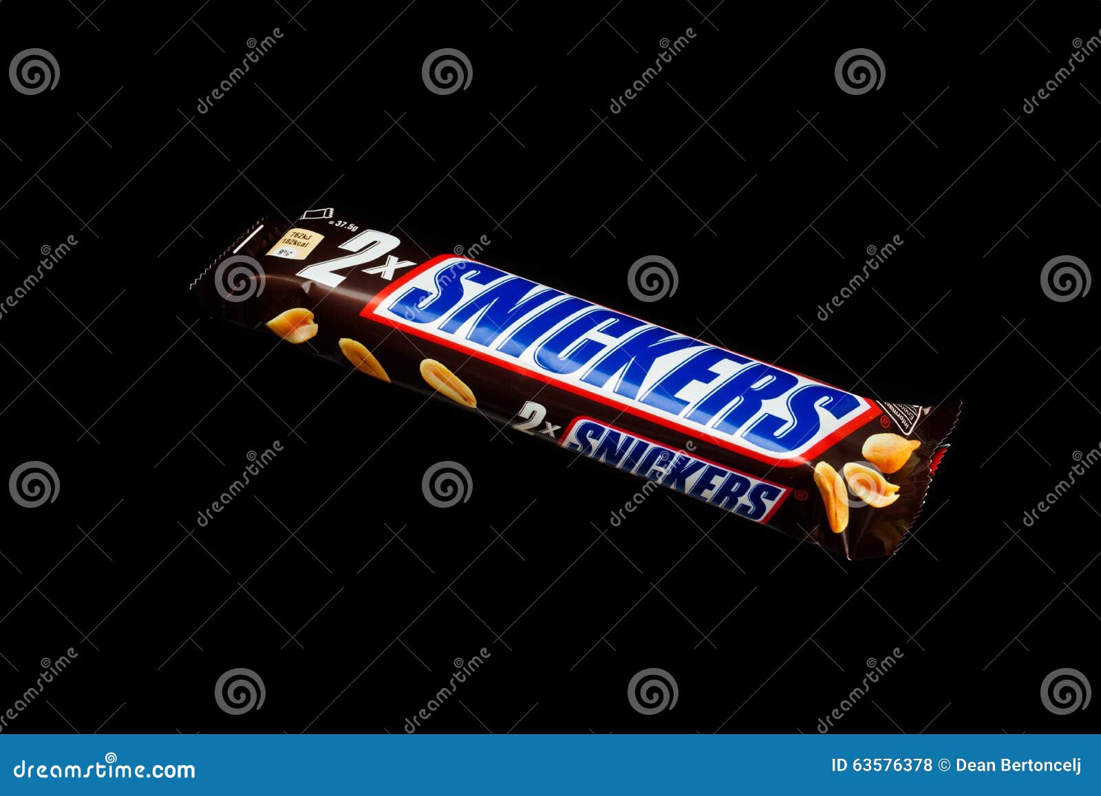 Snickers Fotos De Stock - Download 3,368 Fotos Libres de Derechos