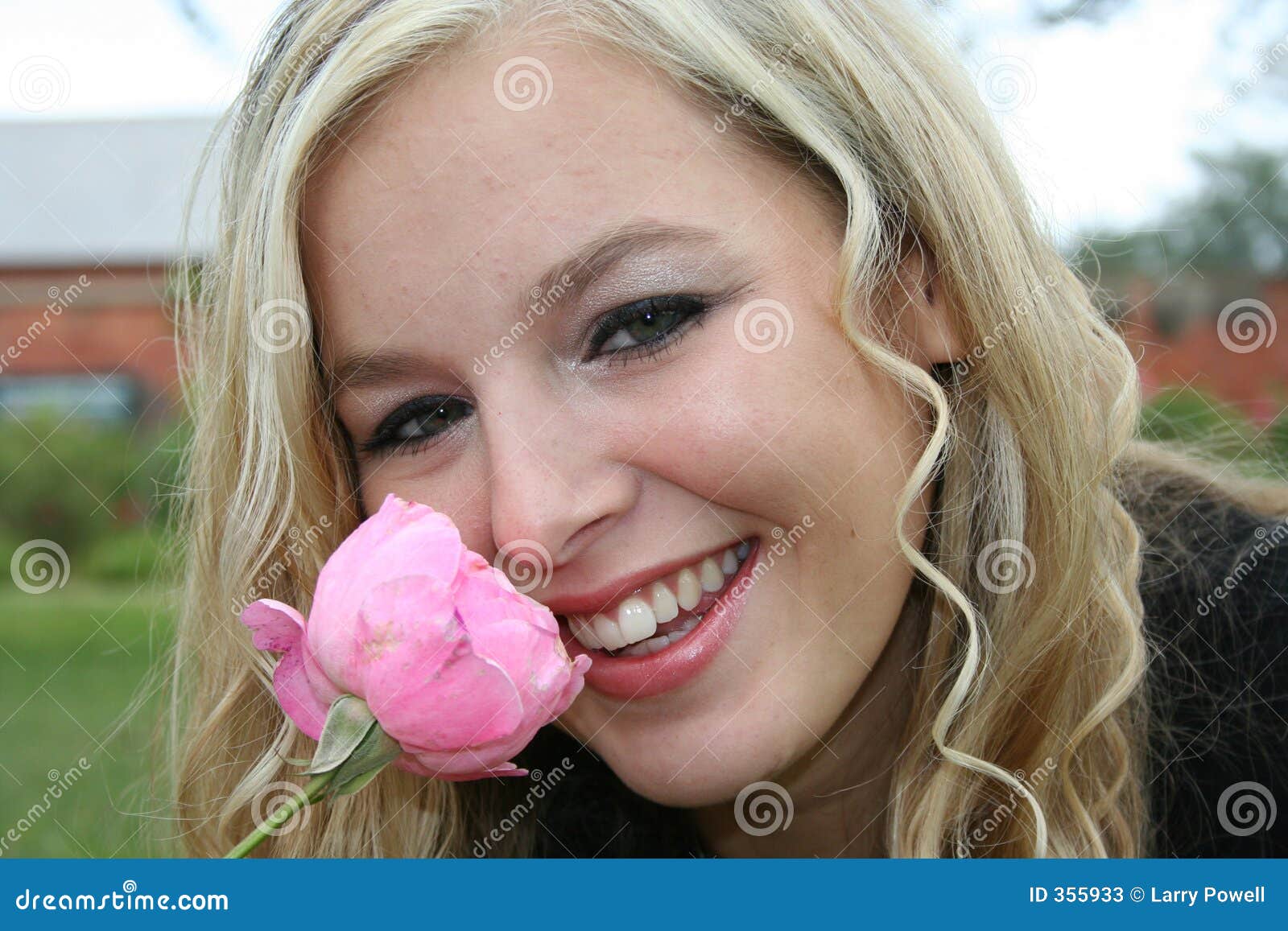 Sniff sniff stock image. Image of girlfriend, skin, happy - 355933