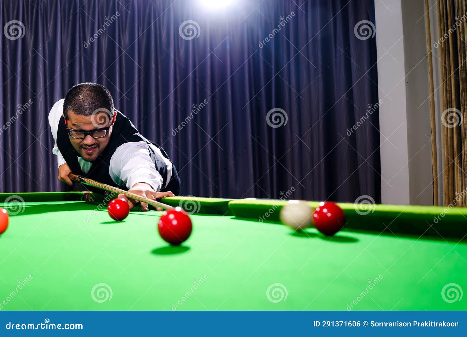 Snooker Players Play the Game Stock Photo - Image of asian, management ...