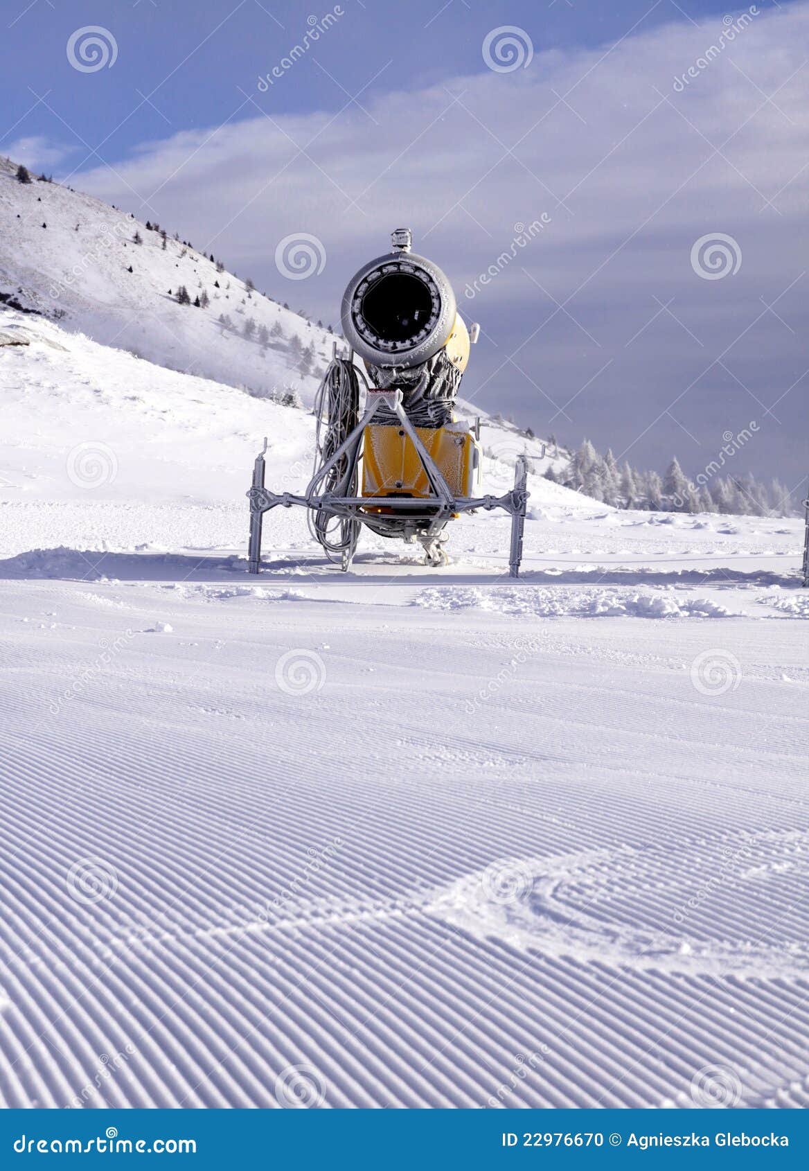 Snow cannon stock photo. Image of blizzard, hill, elevator - 22976670