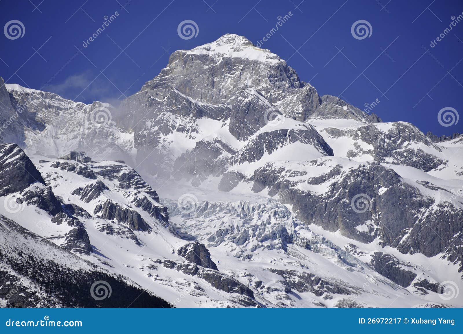 Snow capped mountain stock image. Image of hood, peak - 26972217