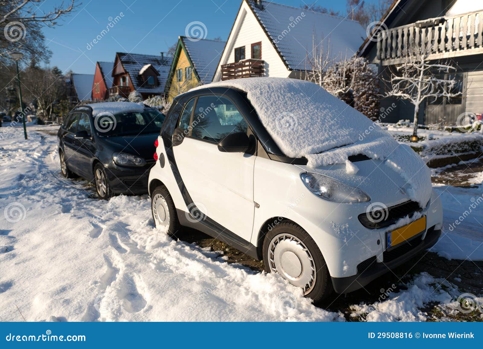 Snow on the cars stock photo. Image of season, holland - 29508816