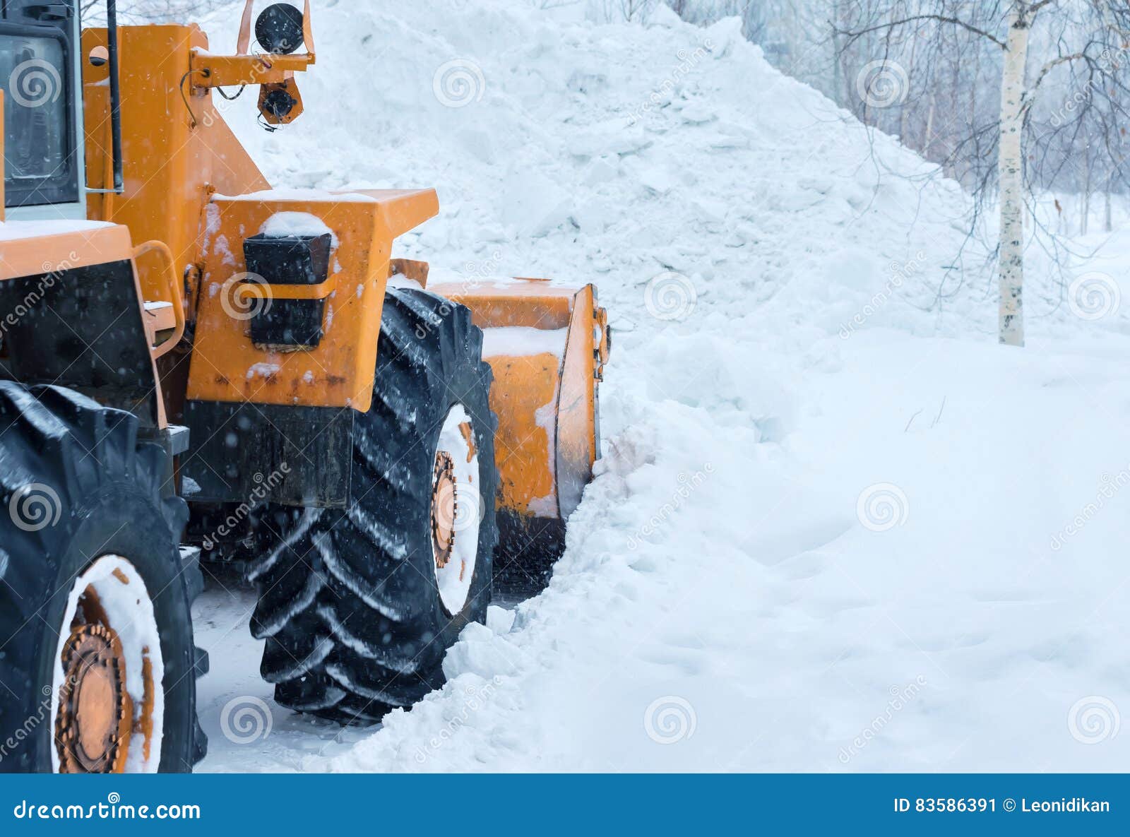 Snow clearing. stock image. Image of bucket, cold, clears - 83586391