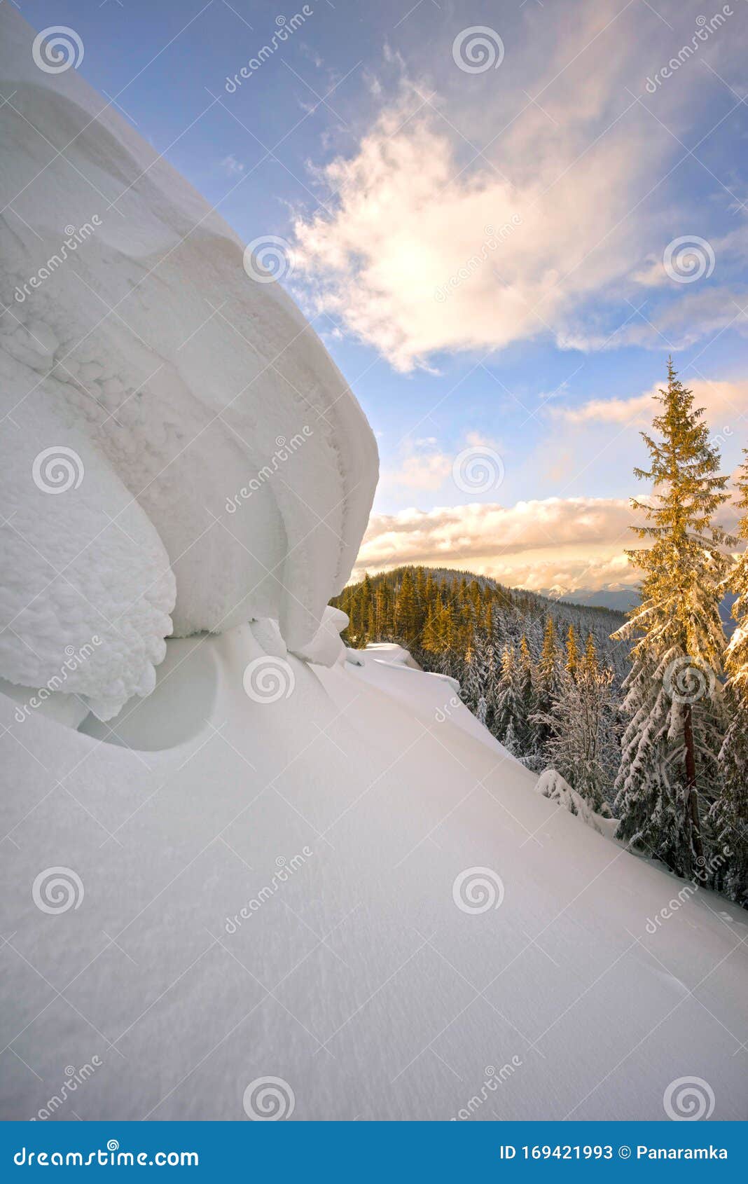 The Snow Cornice at the Top Stock Image - Image of landscape, glacier ...