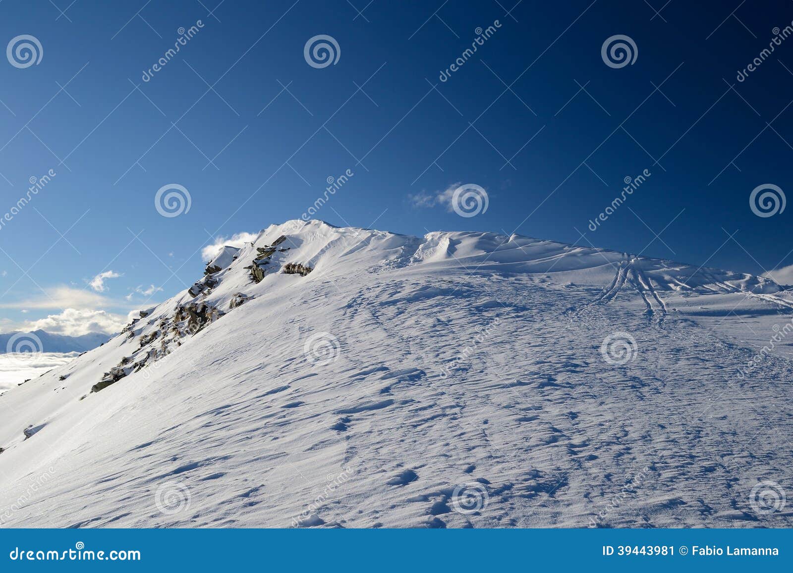 Snow cornice on the ridge stock image. Image of extreme - 39443981