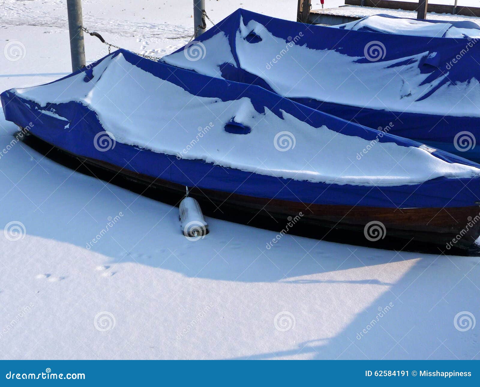 Snow-covered Boats in a Lake Stock Image - Image of wintertime, icey ...