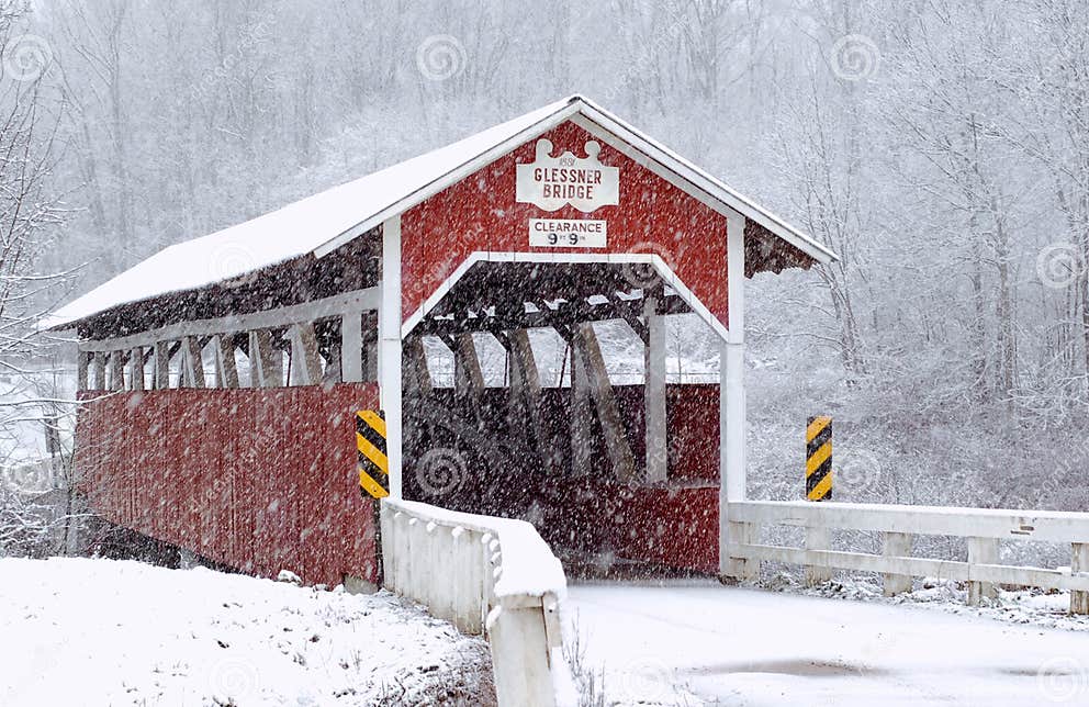 Snow Covered Bridge editorial photography. Image of peaceful - 45307622