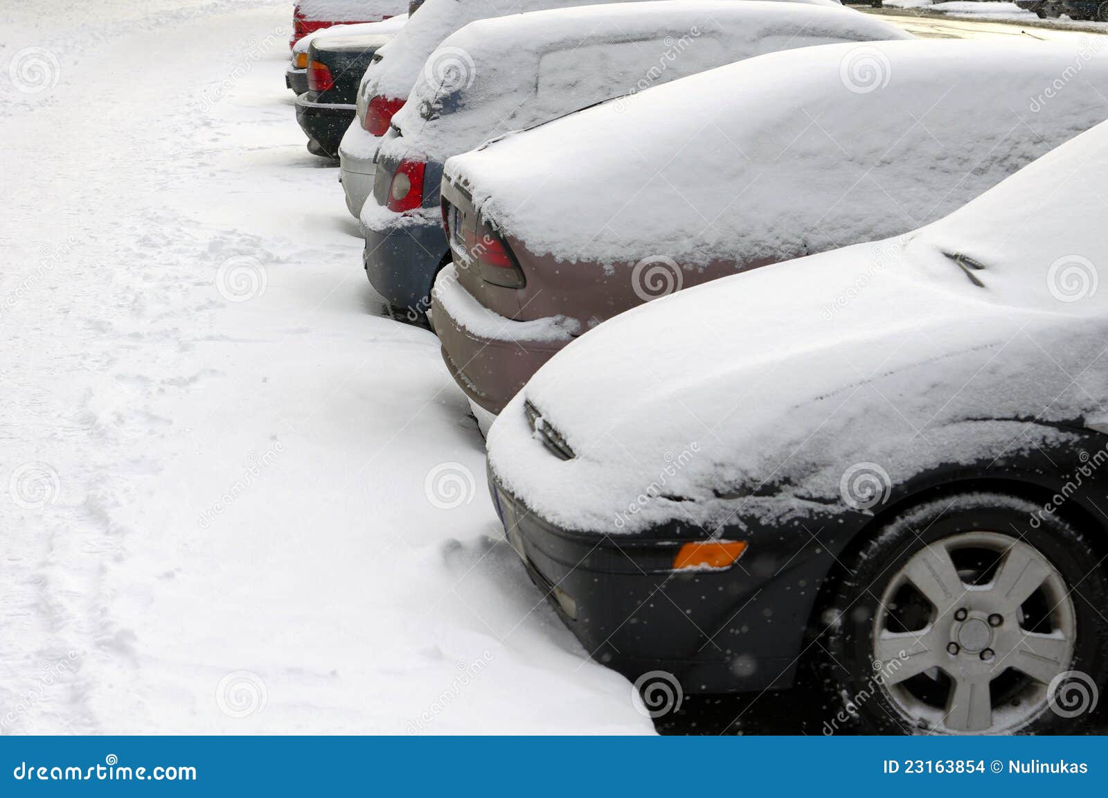 Snow covered cars stock photo. Image of transport, winter - 23163854