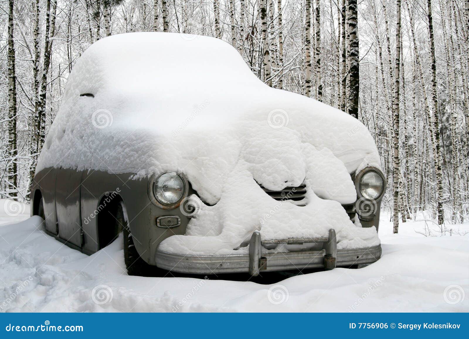 Snow covered old car stock photo. Image of snow, covered - 7756906