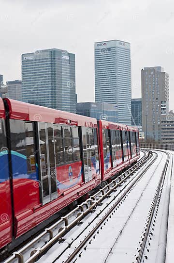 Snow in London. editorial photo. Image of city, rail - 17296486