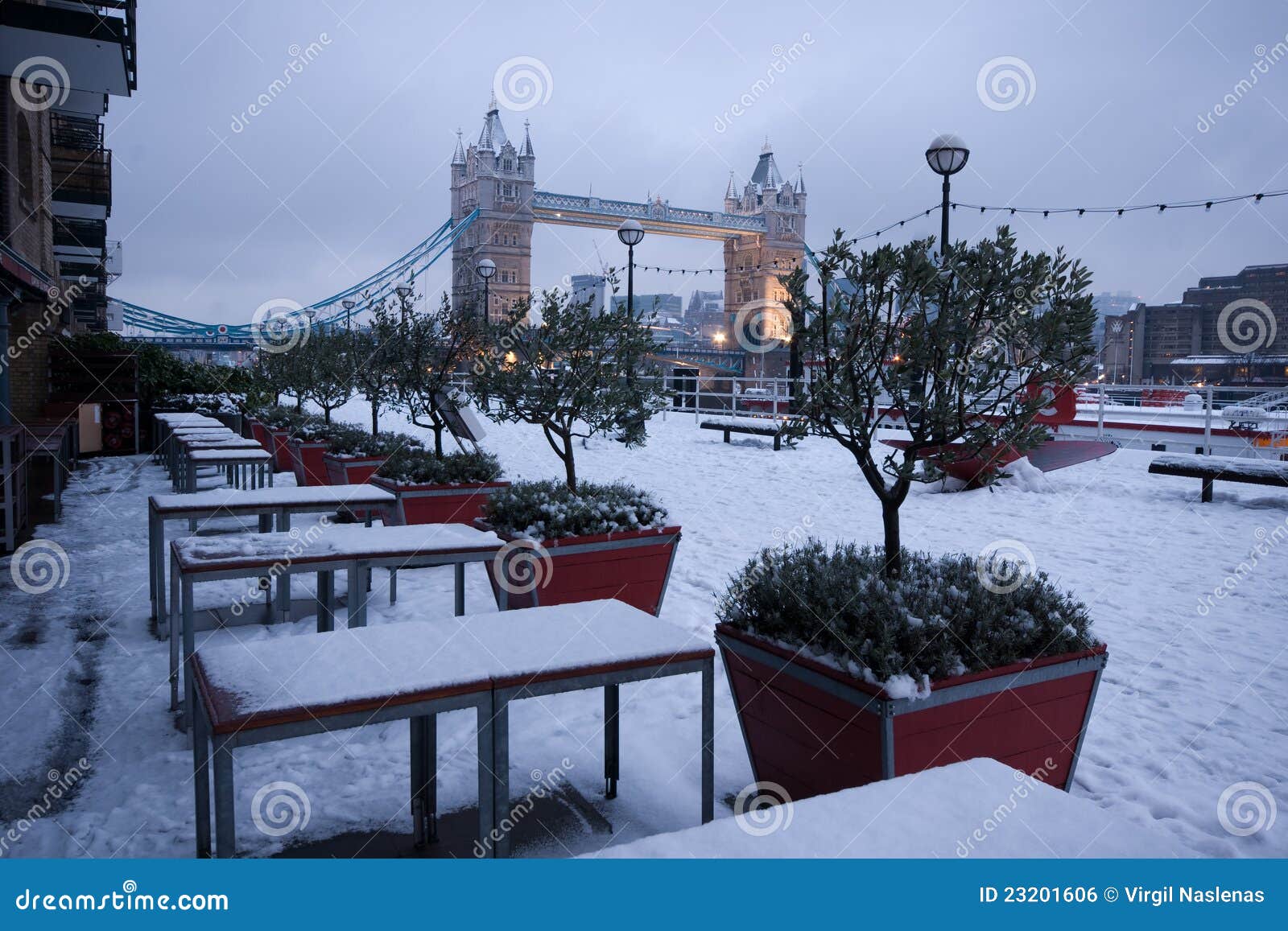 Snow in London editorial photo. Image of landscape, scene - 23201606