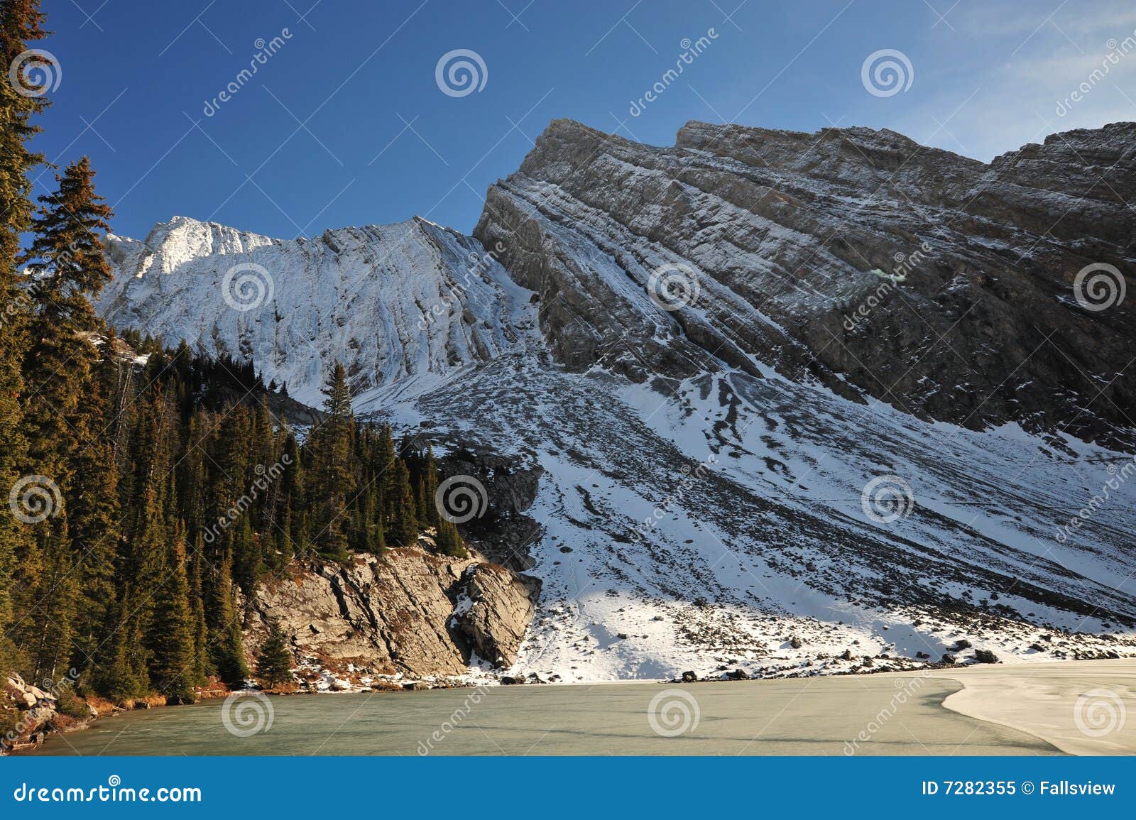 Snow mountain and lake stock image. Image of mountains - 7282355