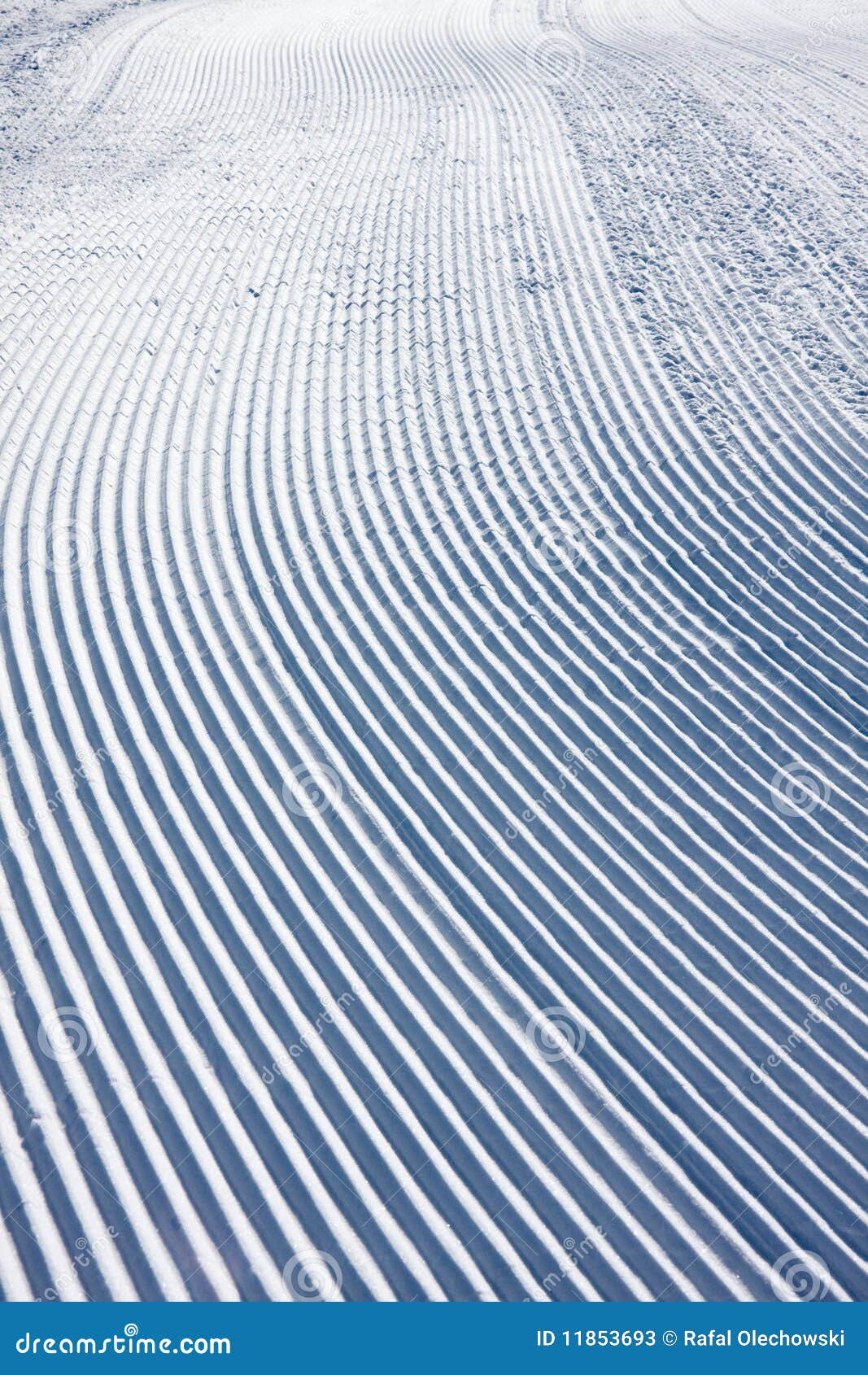 Snow pattern on ski slope stock image. Image of cold - 11853693