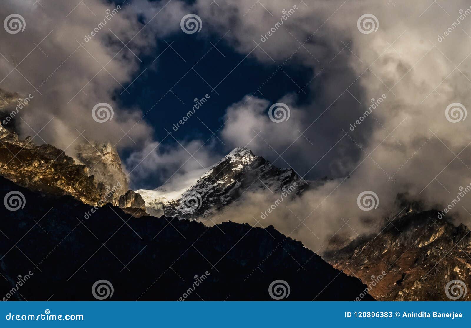 Paramount stock image. Image of clouds, peak, snow, sunset - 120896383