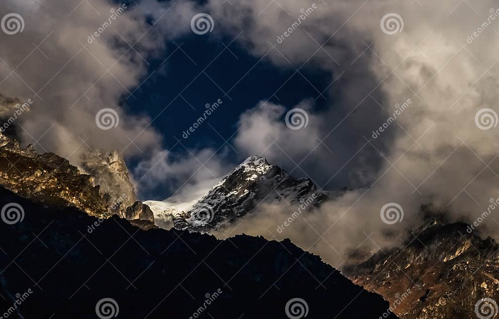 Paramount stock image. Image of clouds, peak, snow, sunset - 120896383