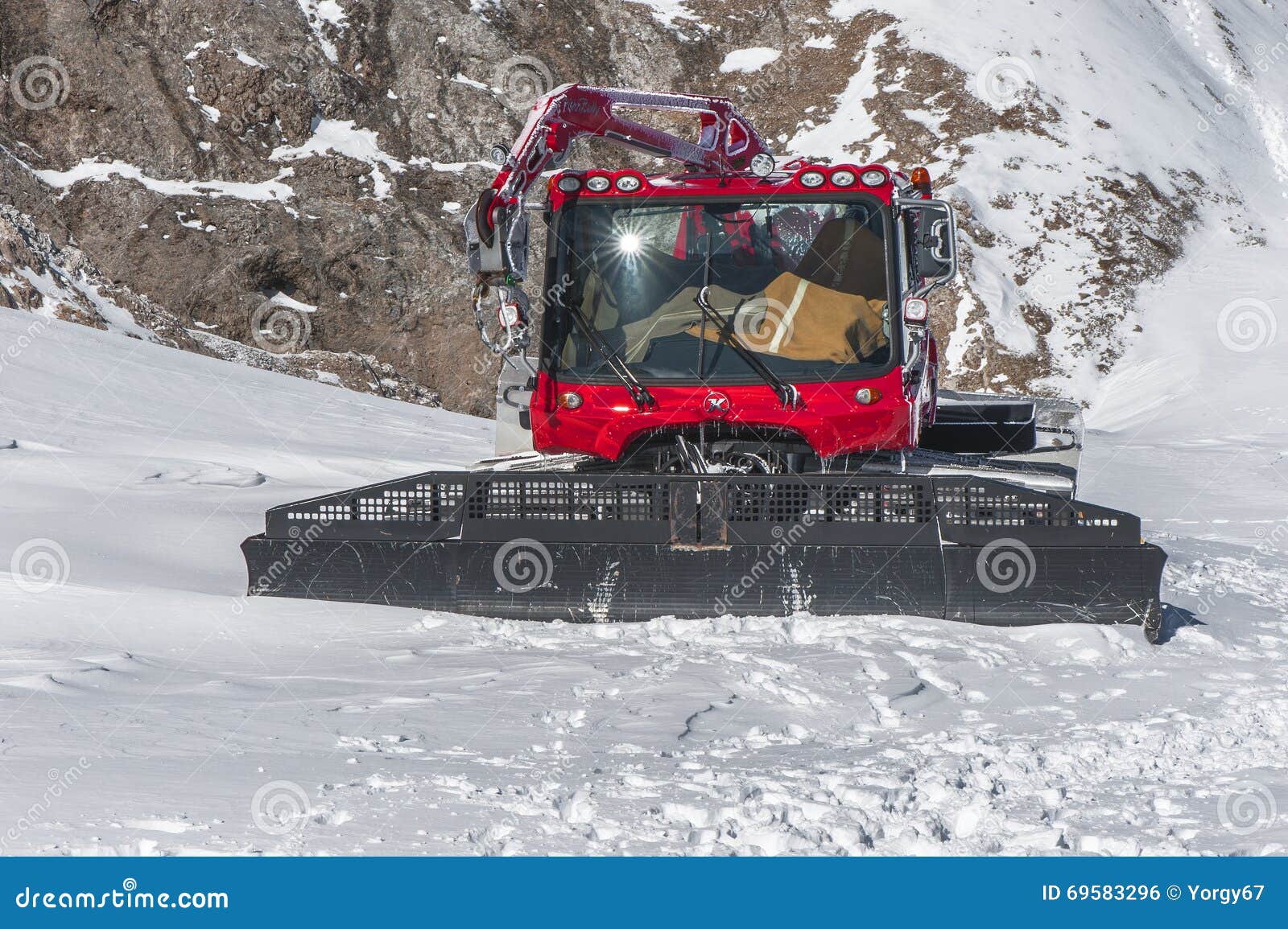Snow removing machine editorial photo. Image of dolomites - 69583296