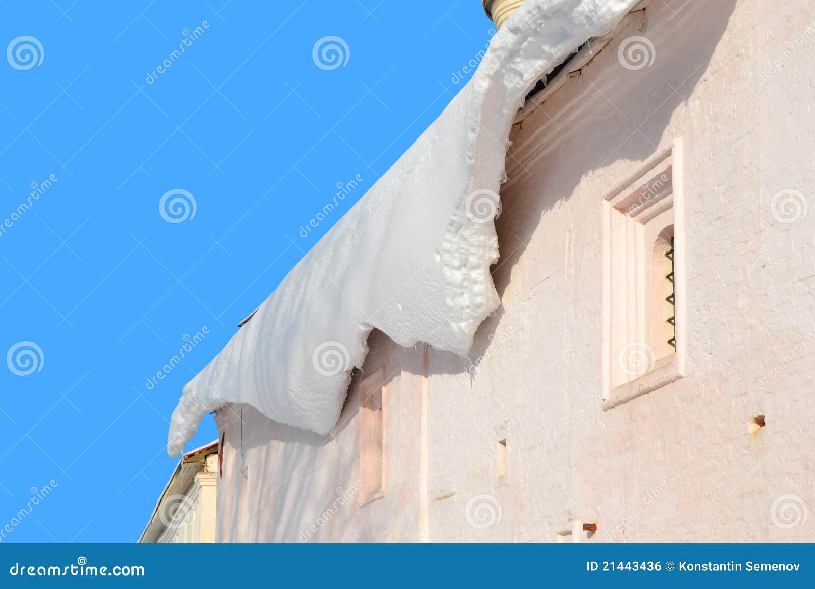 Snow on the roof stock photo. Image of horizontal, frost - 21443436