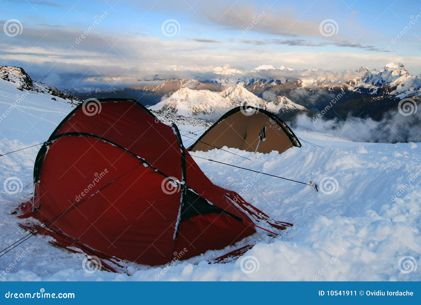 Snow tent camp stock image. Image of blue, mountaineering - 10541911