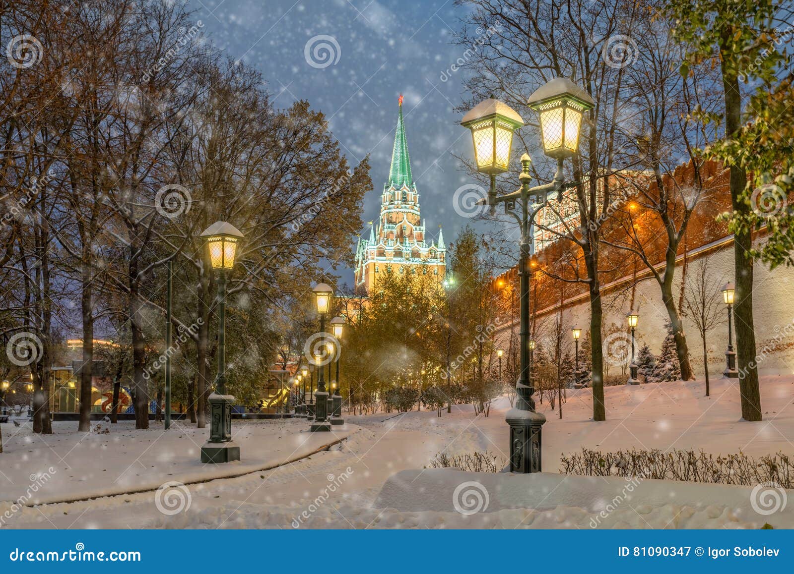 The Snow at the Walls of the Moscow Kremlin Stock Image - Image of ...