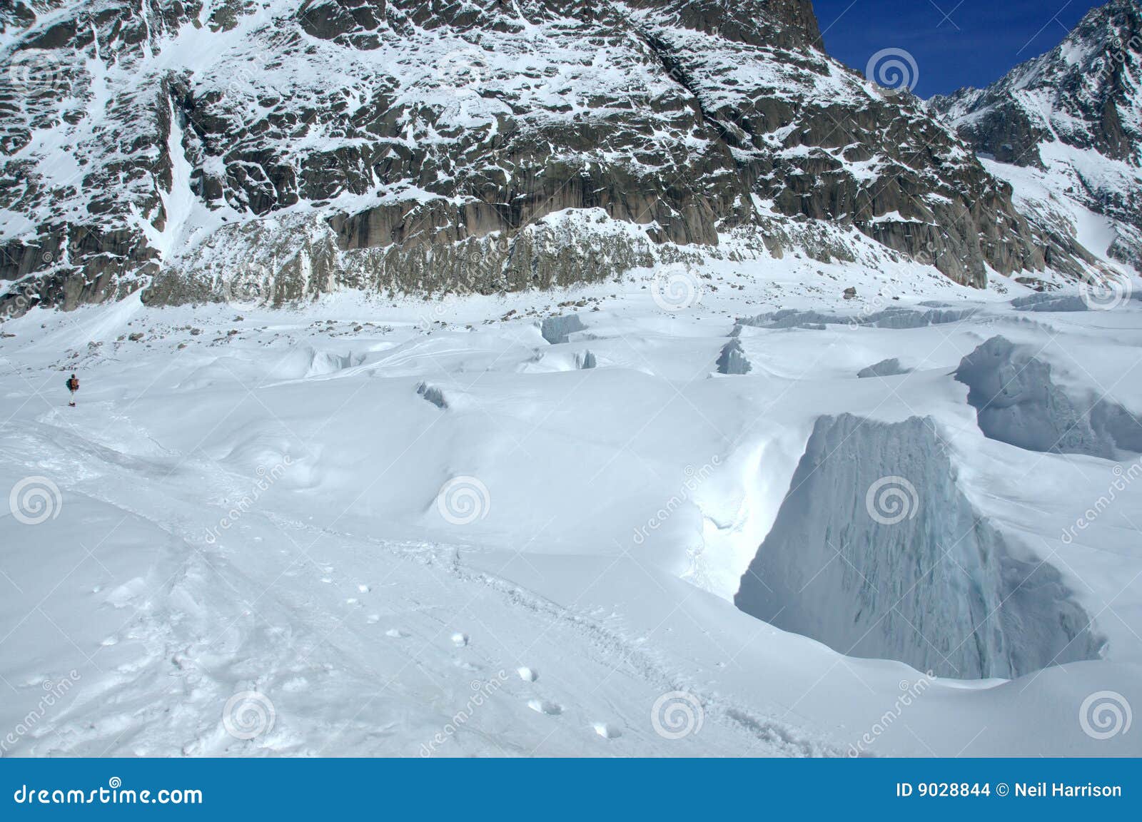 Snowboarder on Crevasse Field Stock Photo - Image of glaciation, france ...