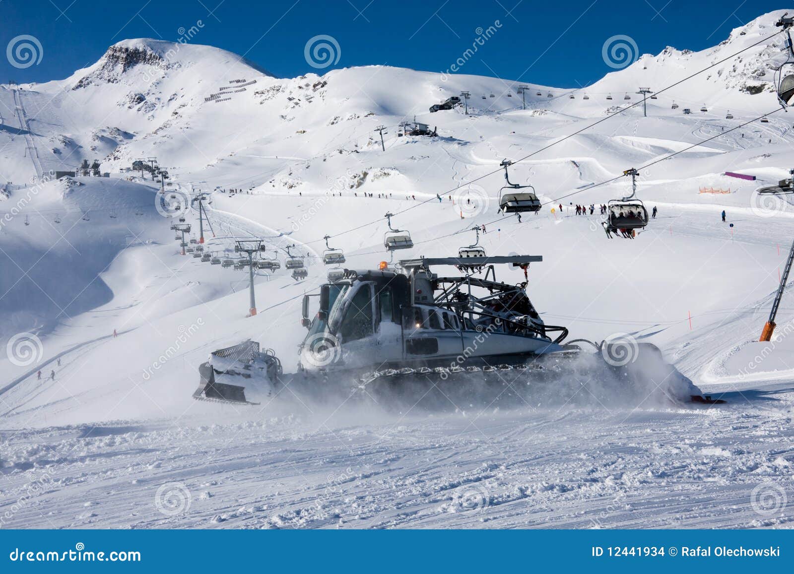 Snowcat and Skilift in Alps Stock Photo - Image of lift, season: 12441934