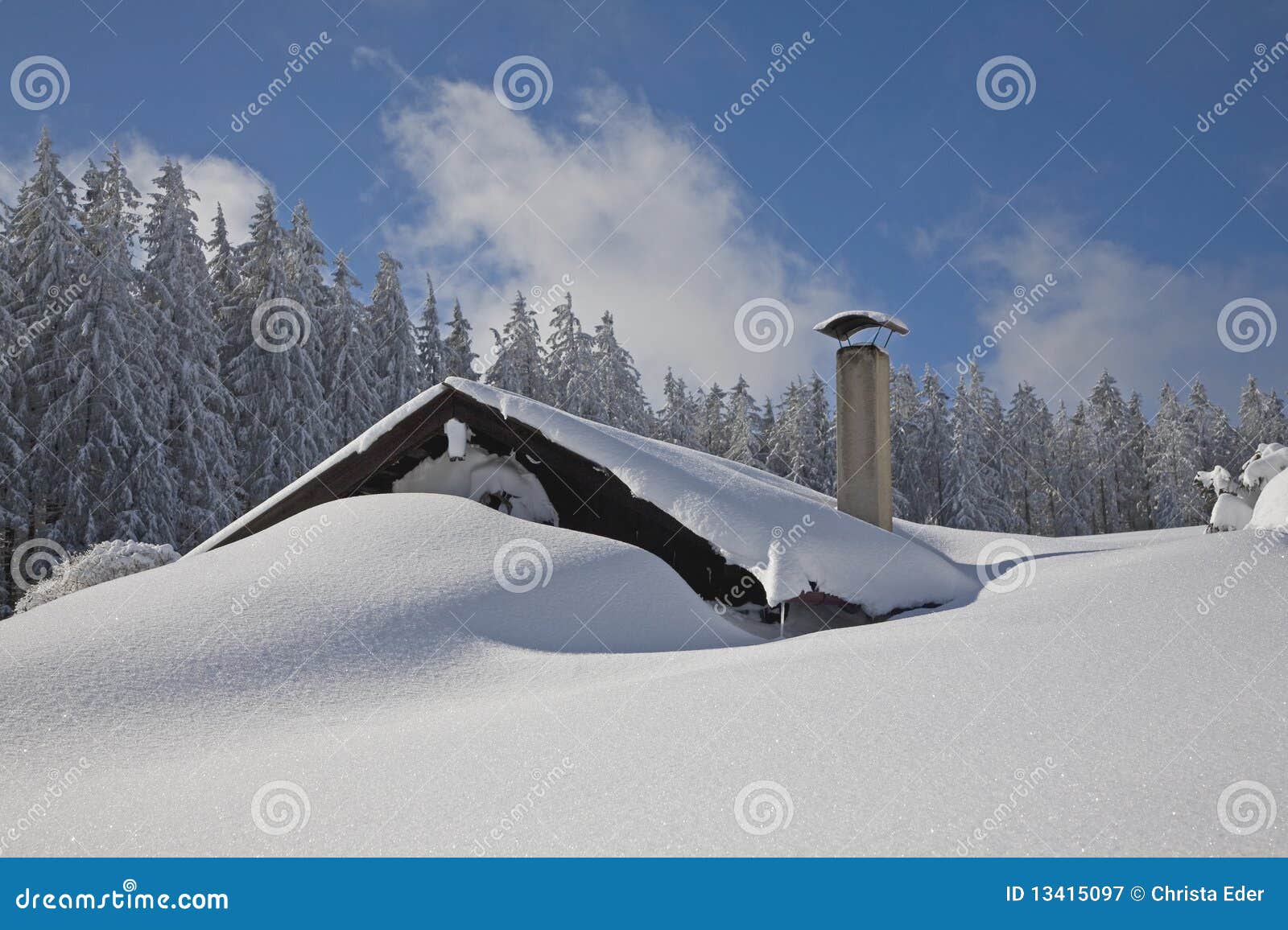 Snowcovered hut stock image. Image of forest, powder - 13415097