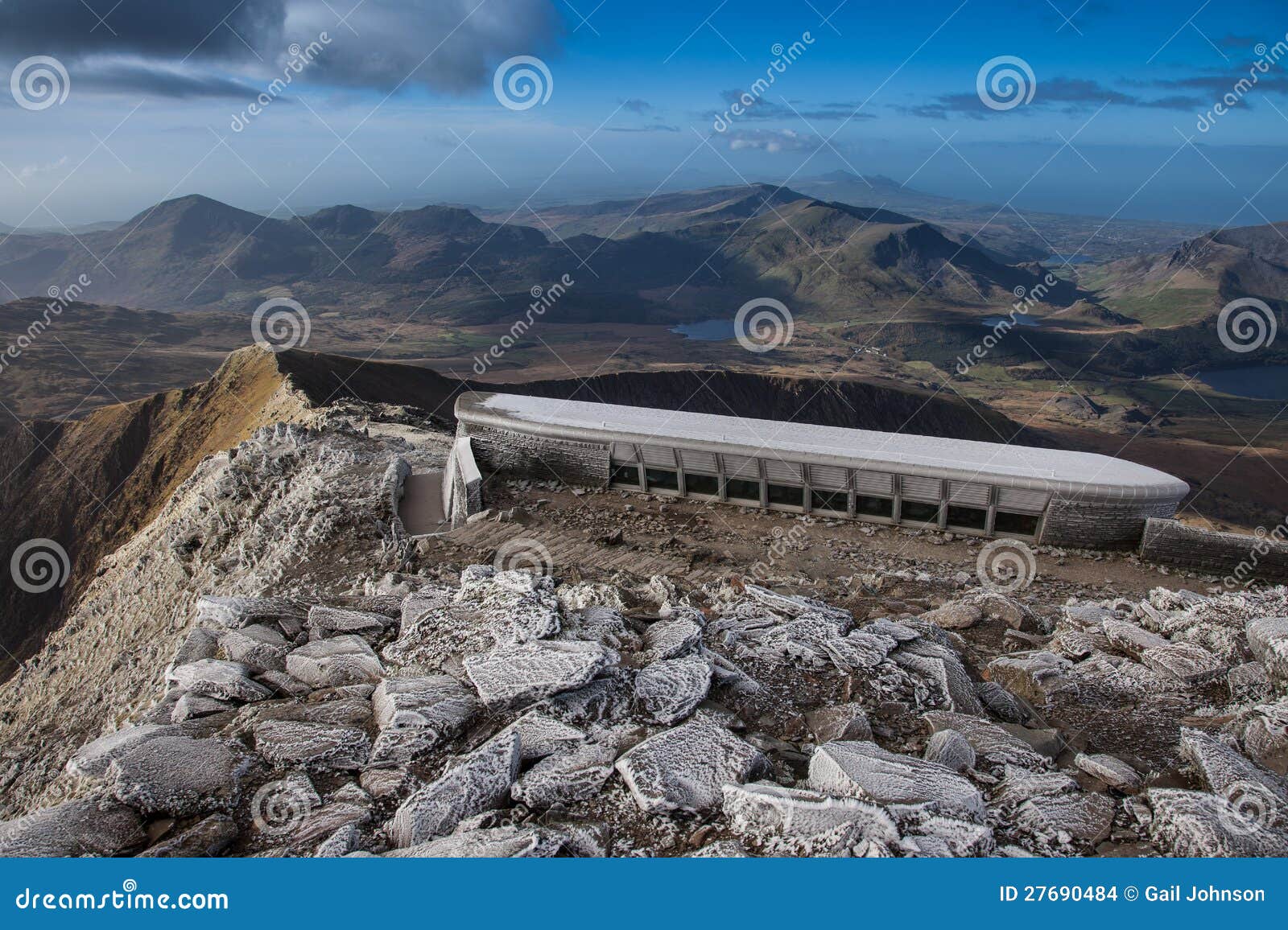Snowdon Summit cafe stock photo. Image of building, path - 27690484