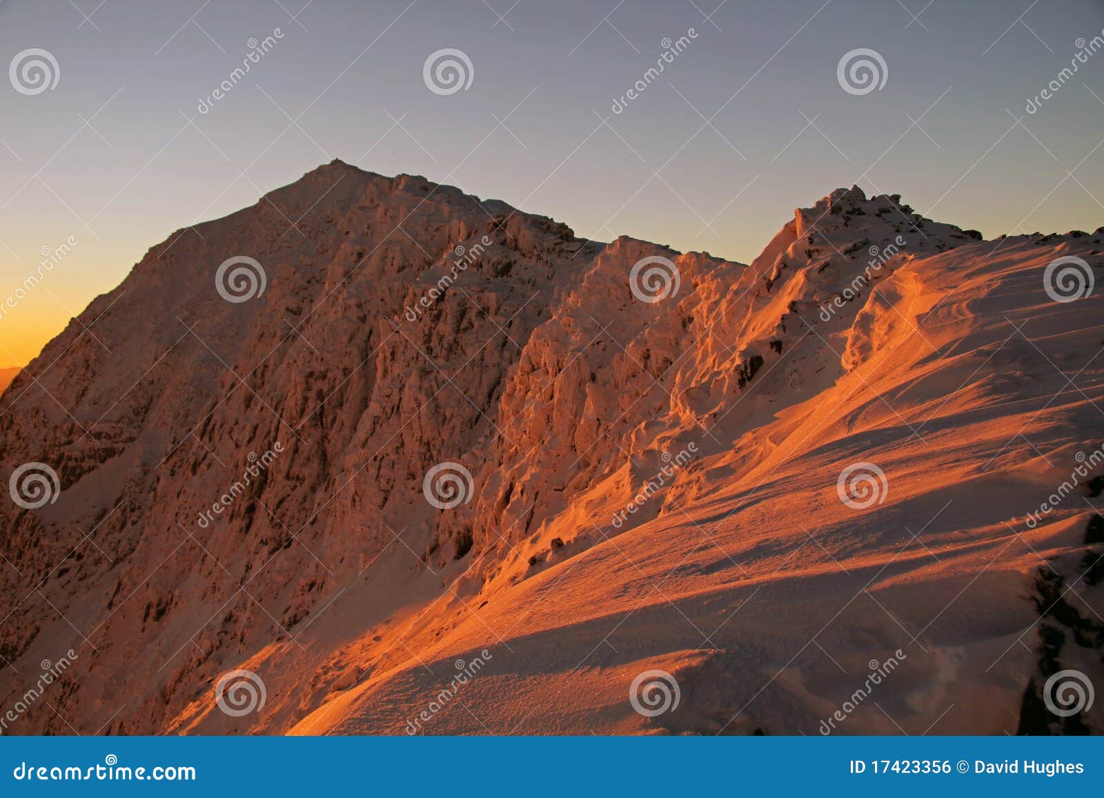 Snowdon Sunrise stock photo. Image of track, glow, snowdon - 17423356