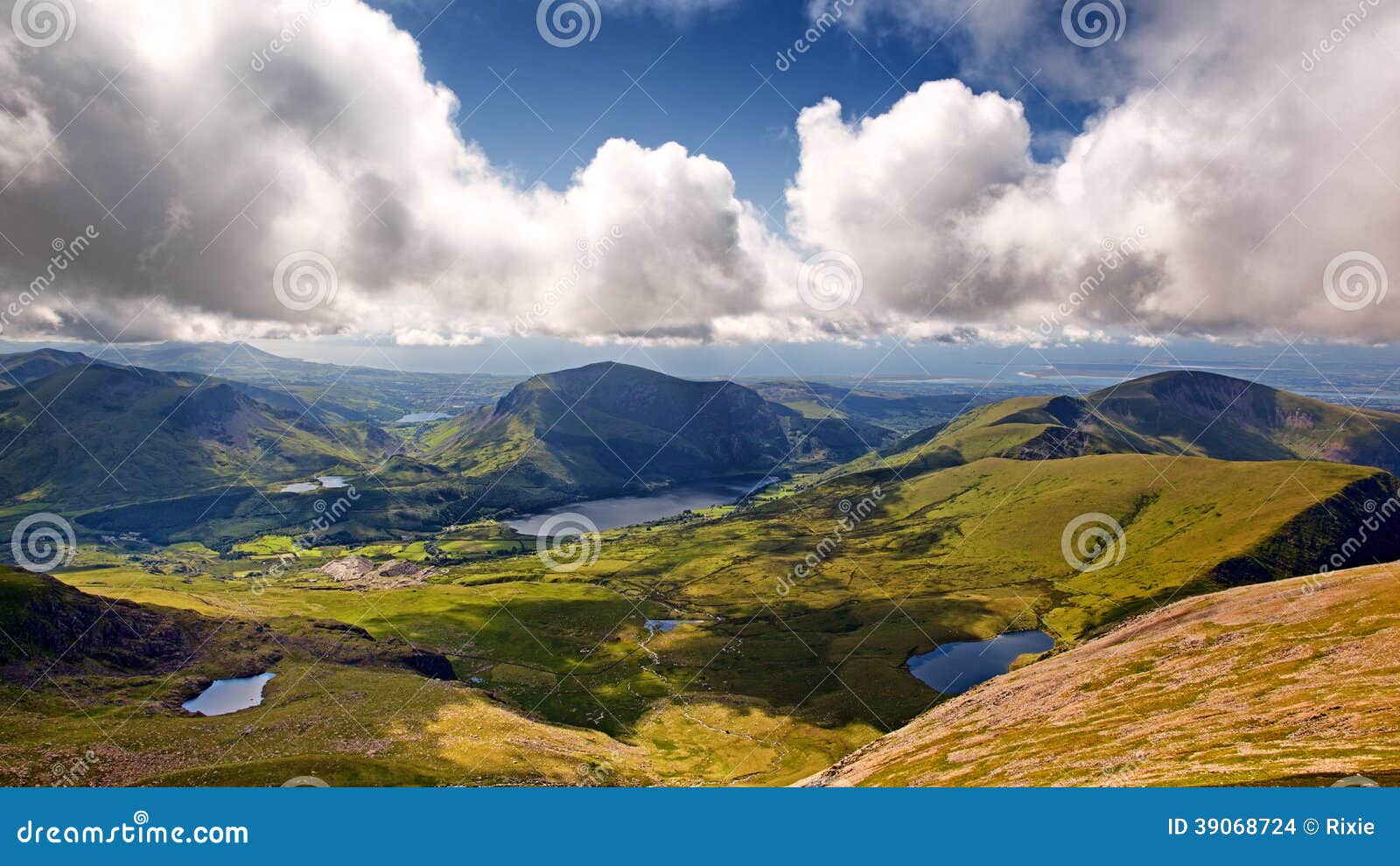 Snowdonia风景 库存照片. 图片 包括有 天空, 云彩, 横向, 乡下, 范围, 北部, 峰顶, 引擎 - 39068724