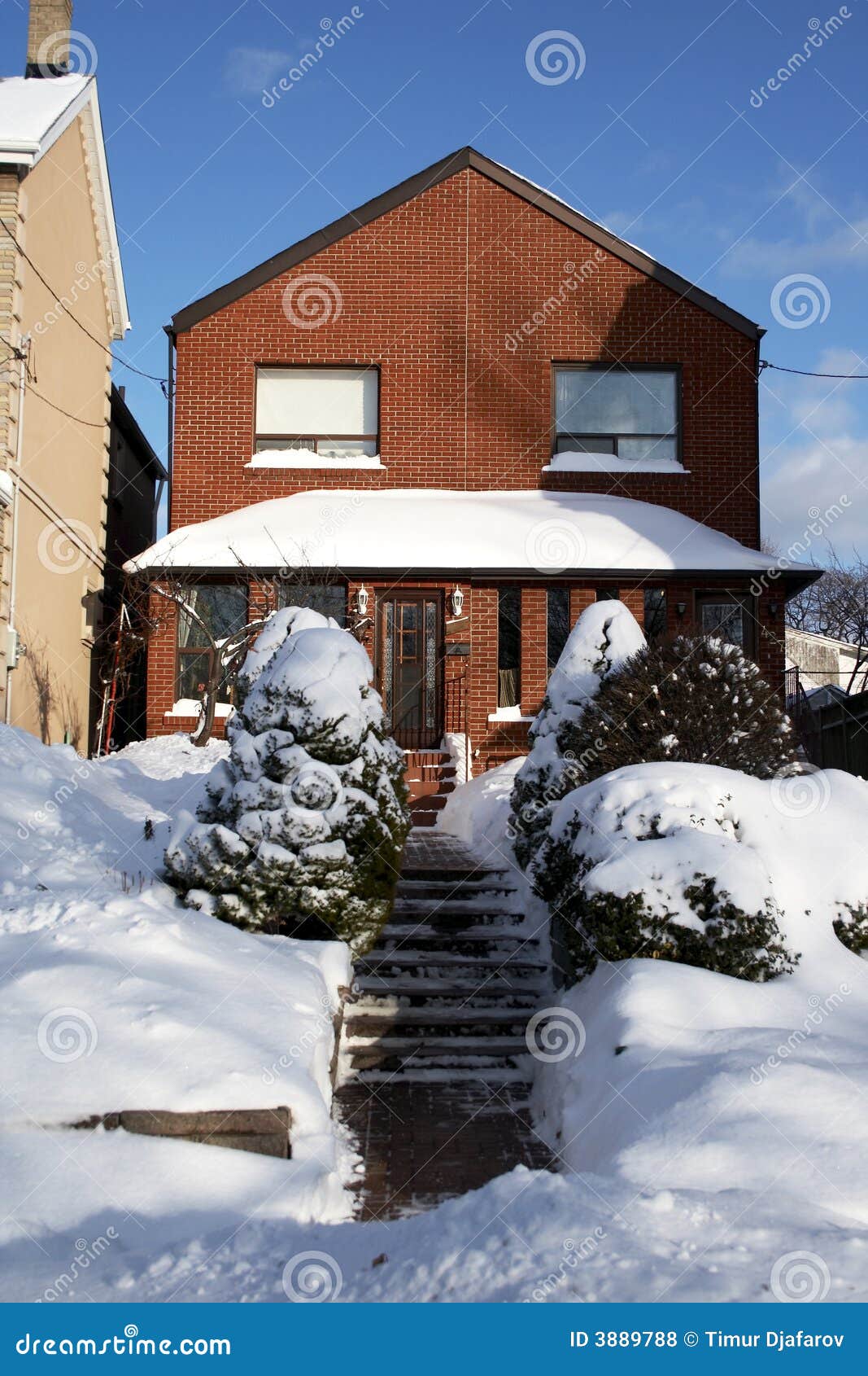 Snowed House in Downtown Toronto Stock Photo - Image of town, style ...