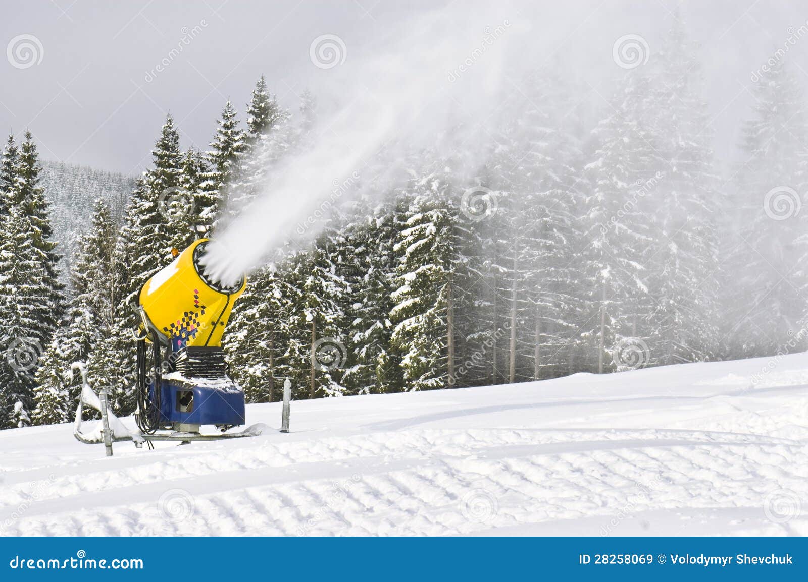 Snowgun stock image. Image of snowcannon, snowgun, frozen - 28258069