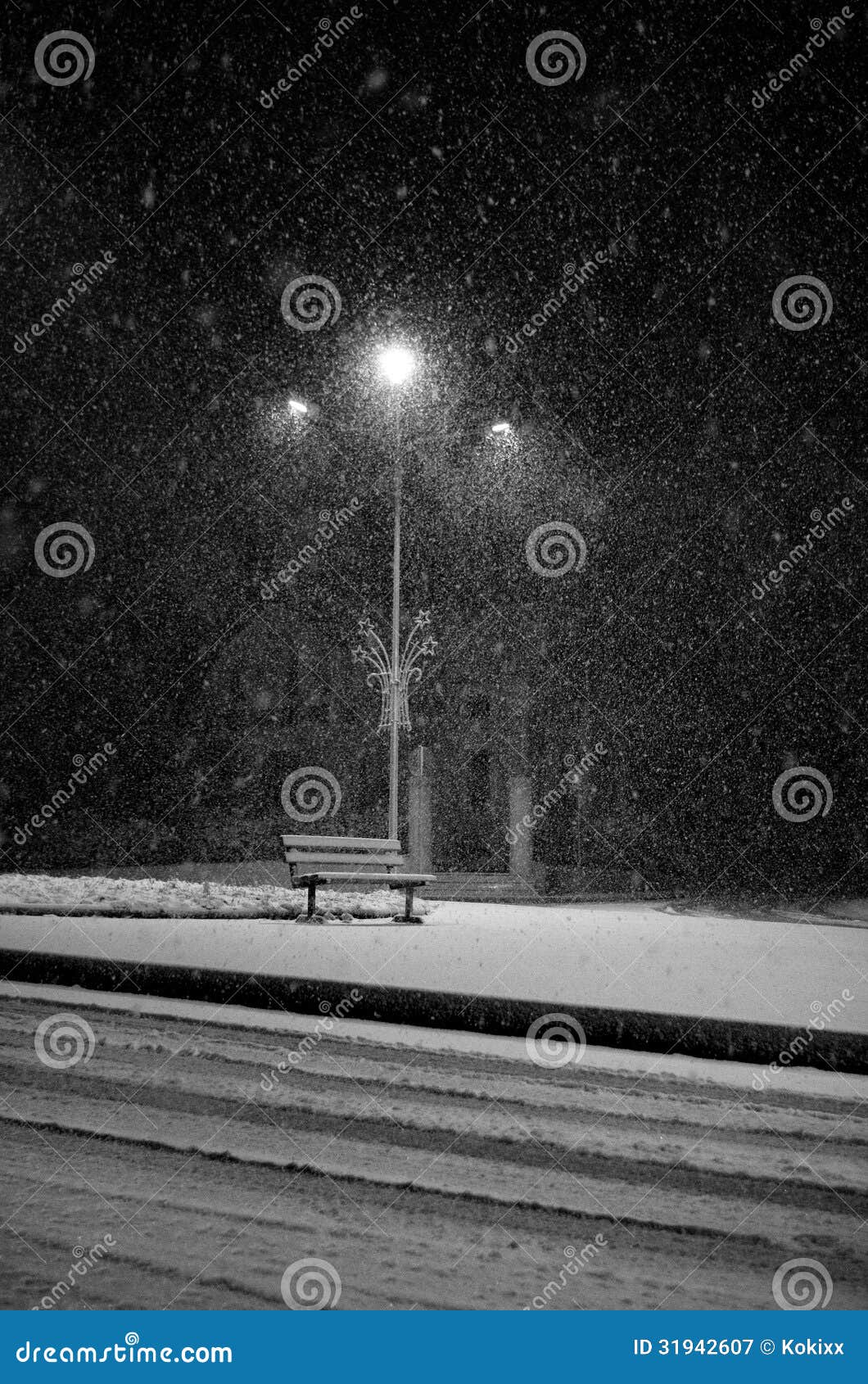 Snowing in the night stock image. Image of flakes, snowing - 31942607