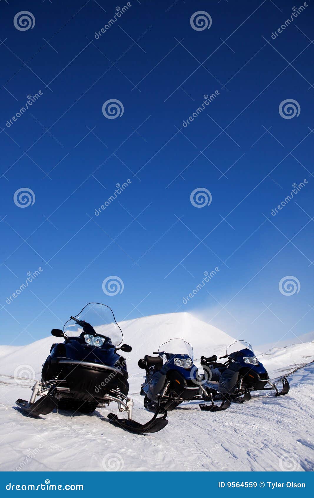 Snowmobile stock image. Image of north, scene, outdoor - 9564559