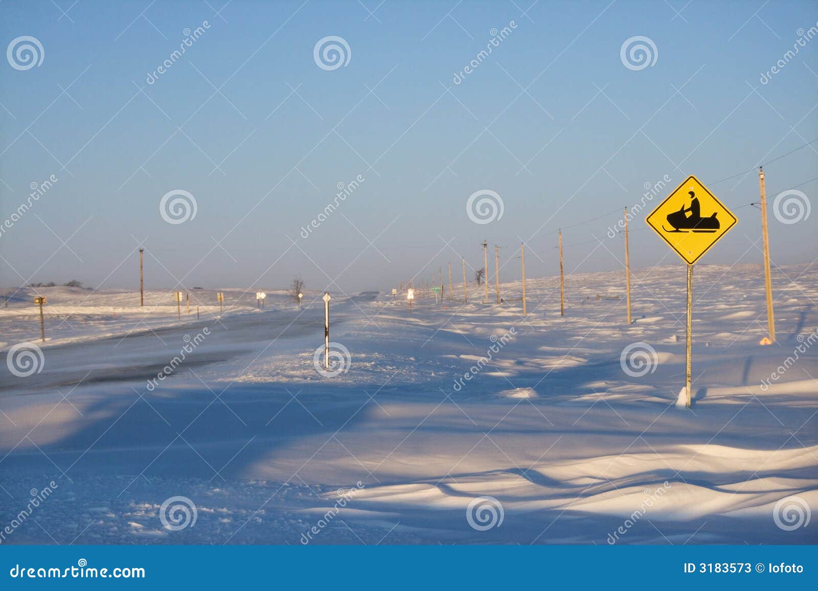 Snowmobile crossing sign. stock image. Image of countryside - 3183573