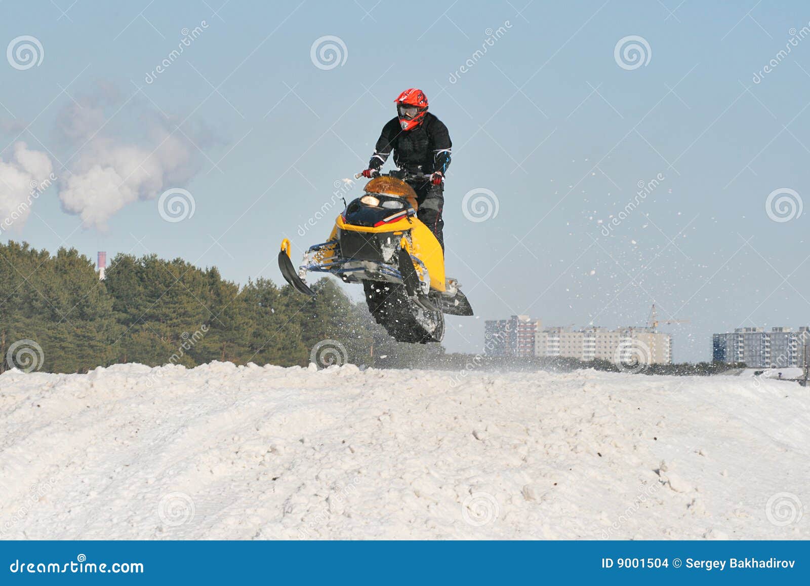 Snowmobile Racing stock photo. Image of outdoors, extreme - 9001504