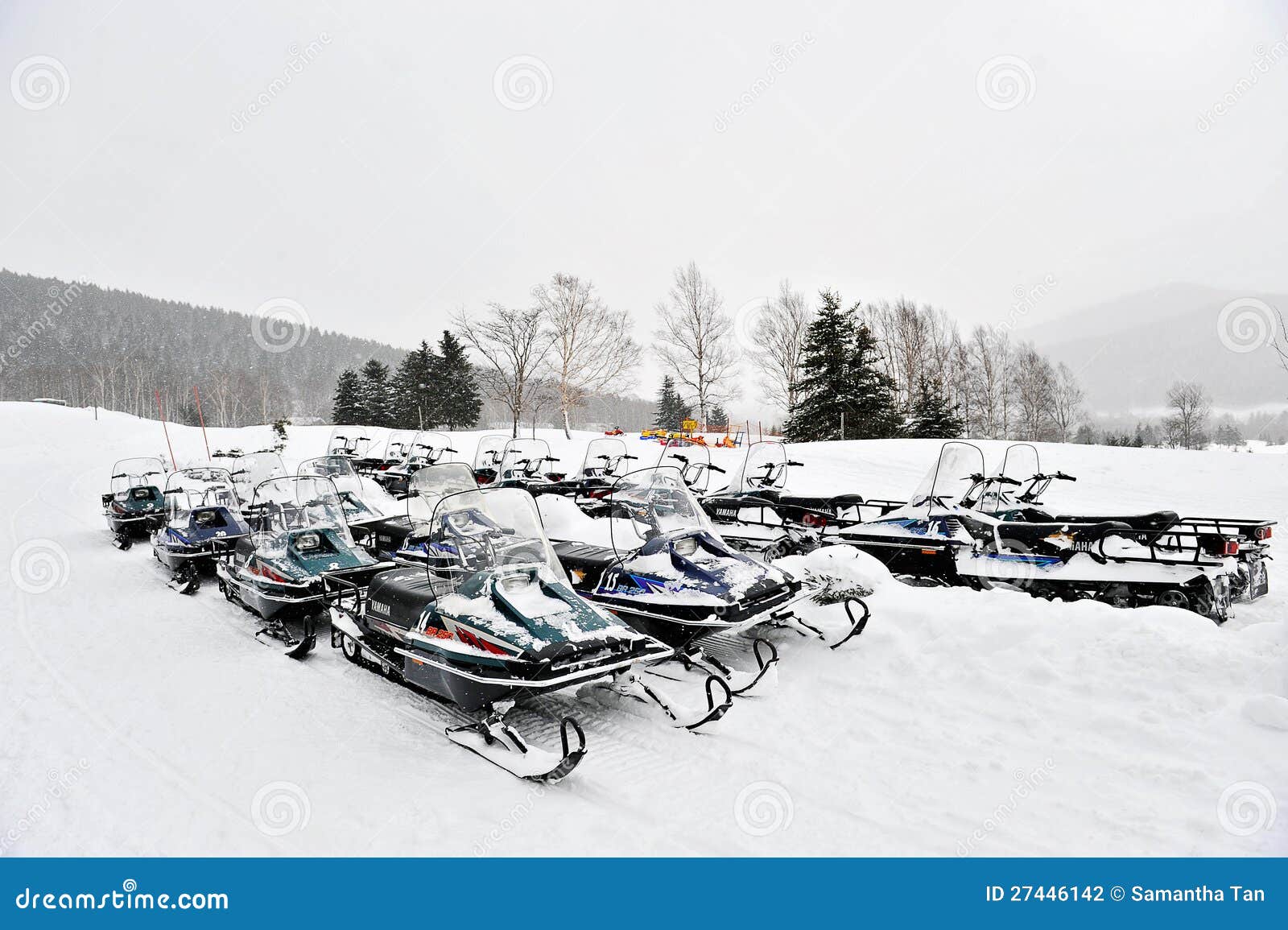 Snowmobiles editorial photography. Image of snowmobile - 27446142