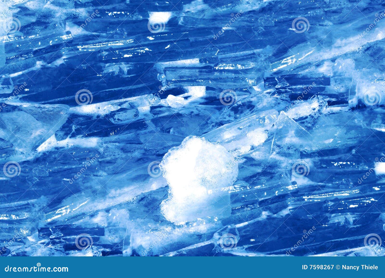 Snowy Floating Ice Formations Stock Image - Image of slabs, ultramarine ...