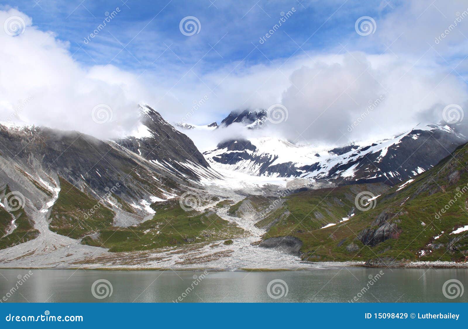 Snowy Mountain Alaska stock image. Image of scenic, alaska - 15098429