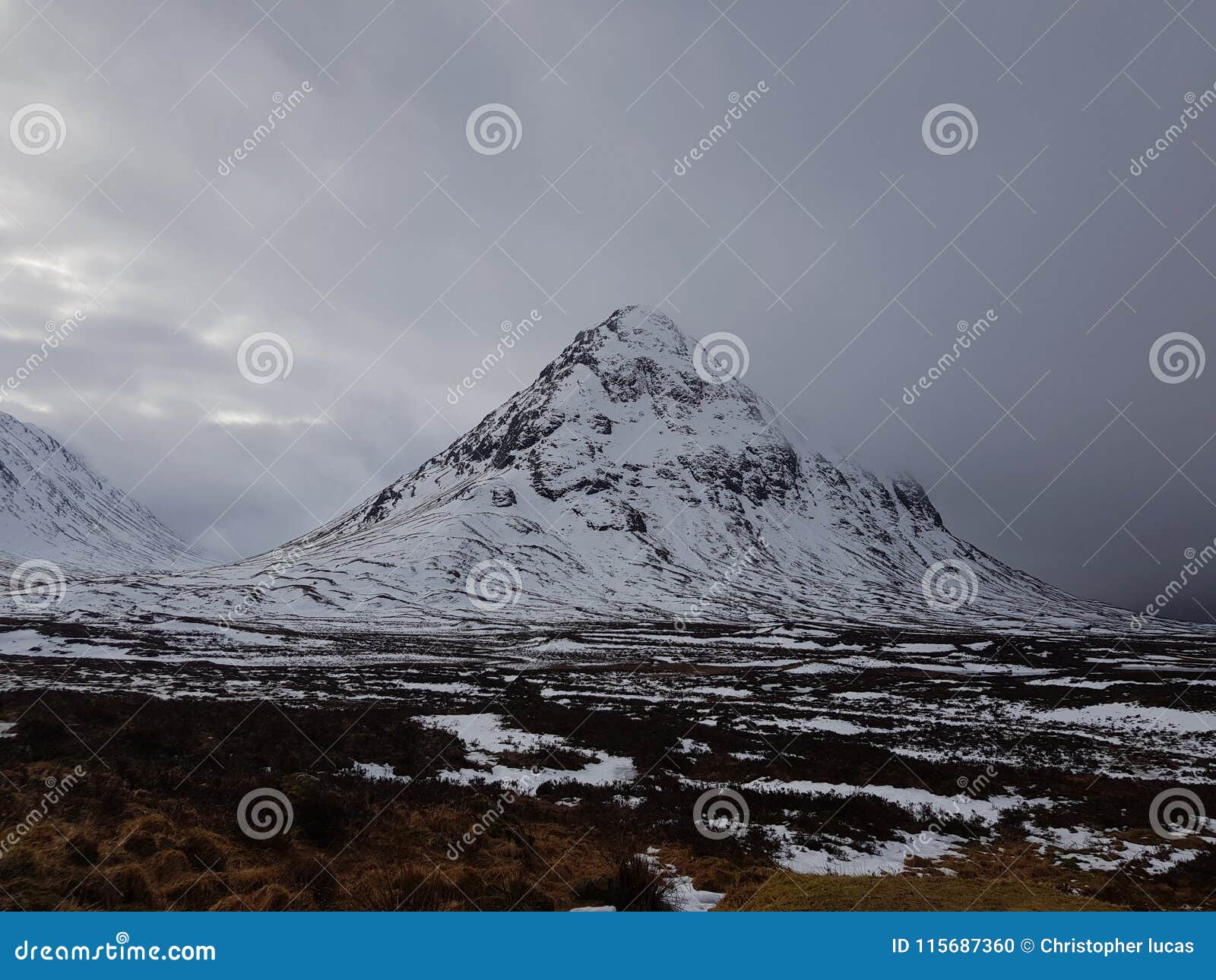 Snowy Mountains of Scotland Stock Photo - Image of mountains, scotland ...