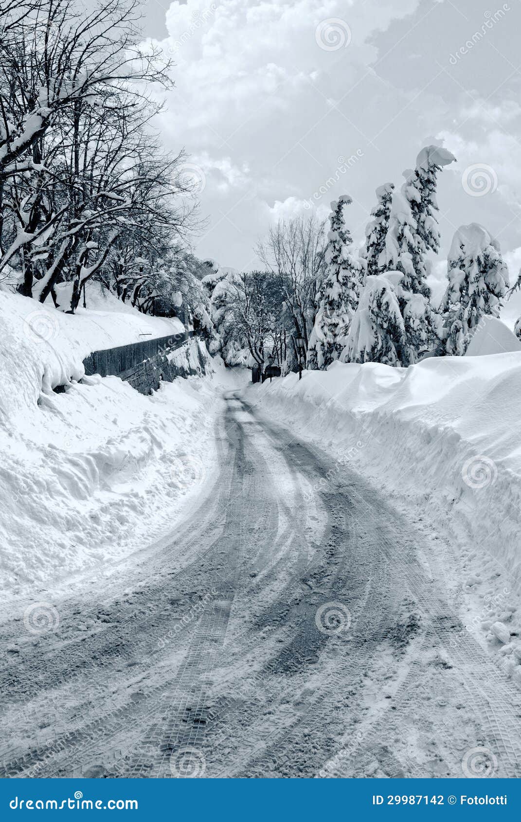 Amazing snowy road stock photo. Image of subzero, scene - 29987142
