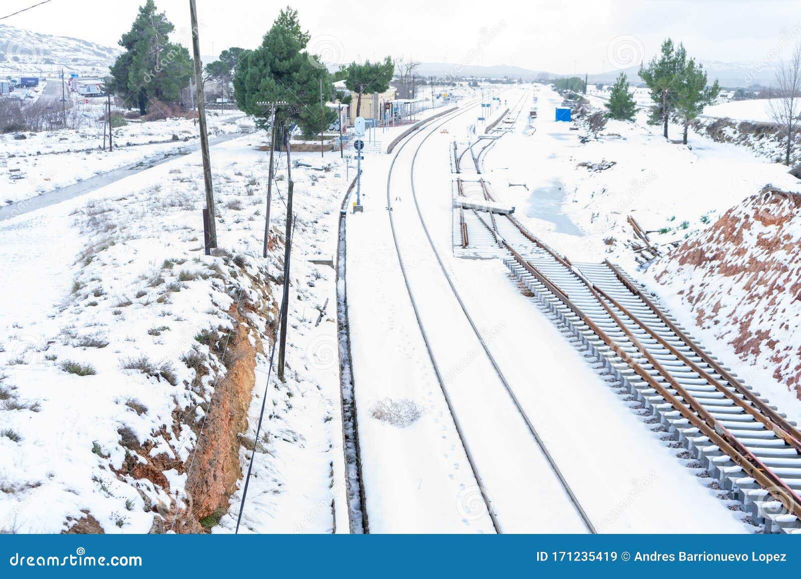 Snowy train tracks stock image. Image of railway, vanishing - 171235419