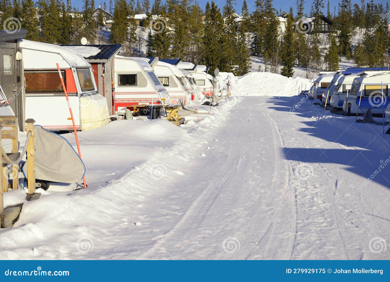 Snowy Winter Camping with Trailer Stock Image - Image of skiing, sports ...
