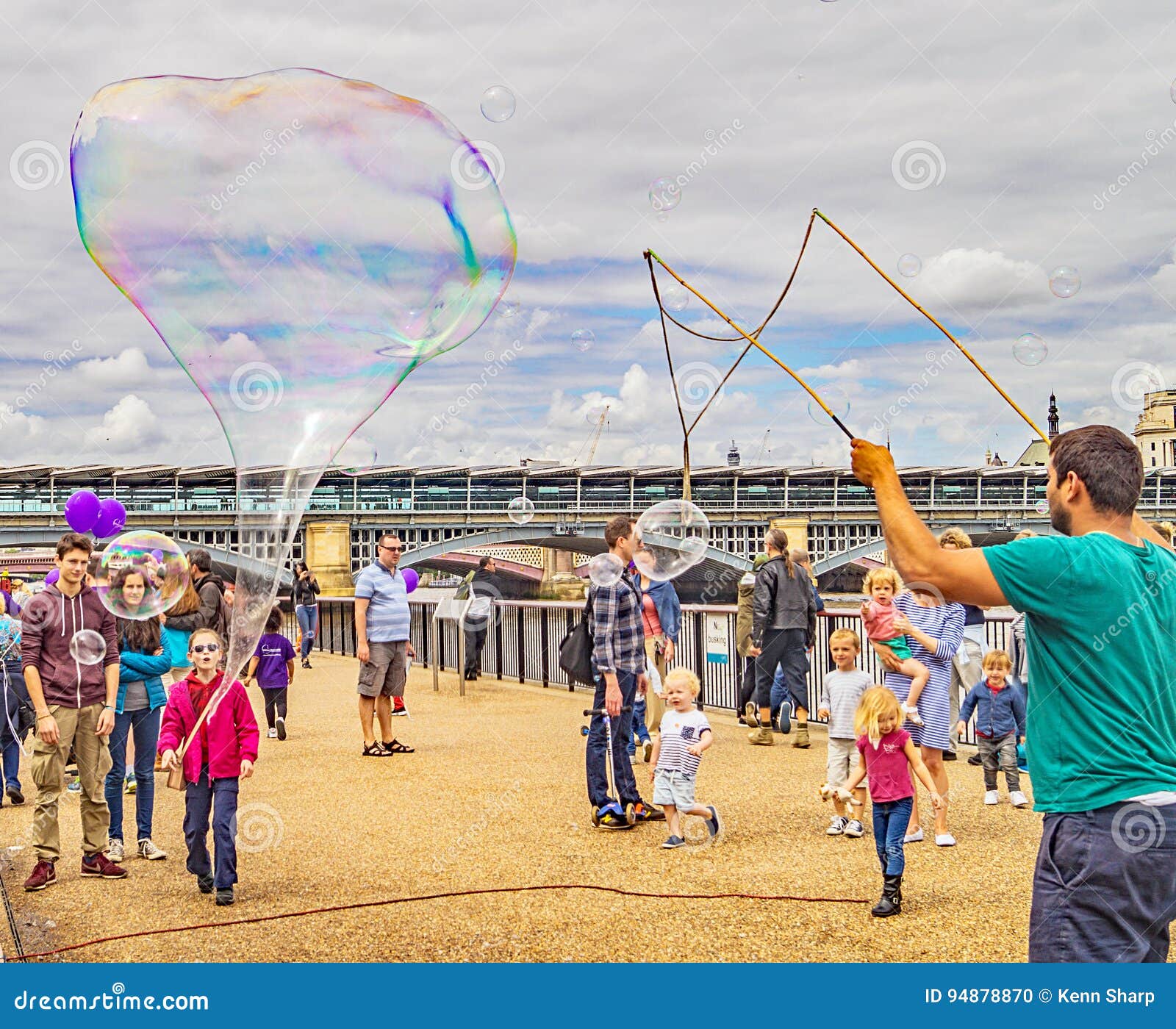 Children at the River Thames Enjoying Soap Bubble Fun Editorial Image ...